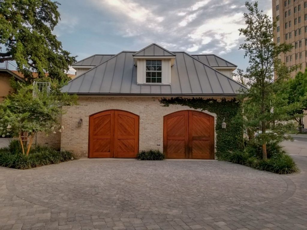Carriage House | Auto House - Maverick Carter House